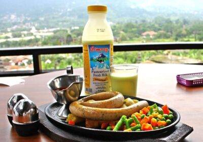Cimory Resto Puncak, Makan Nyantai Menghadap Gunung Gede