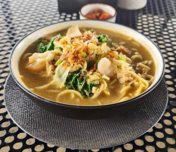 Semangkuk Mie Rebus Untuk Sarapan - Arenga Indonesia